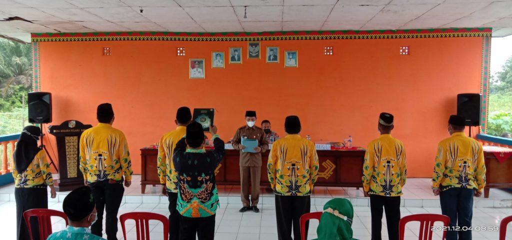 Camat Bunga Mayang Lantik 8 Pj Kades | Radar Kotabumi